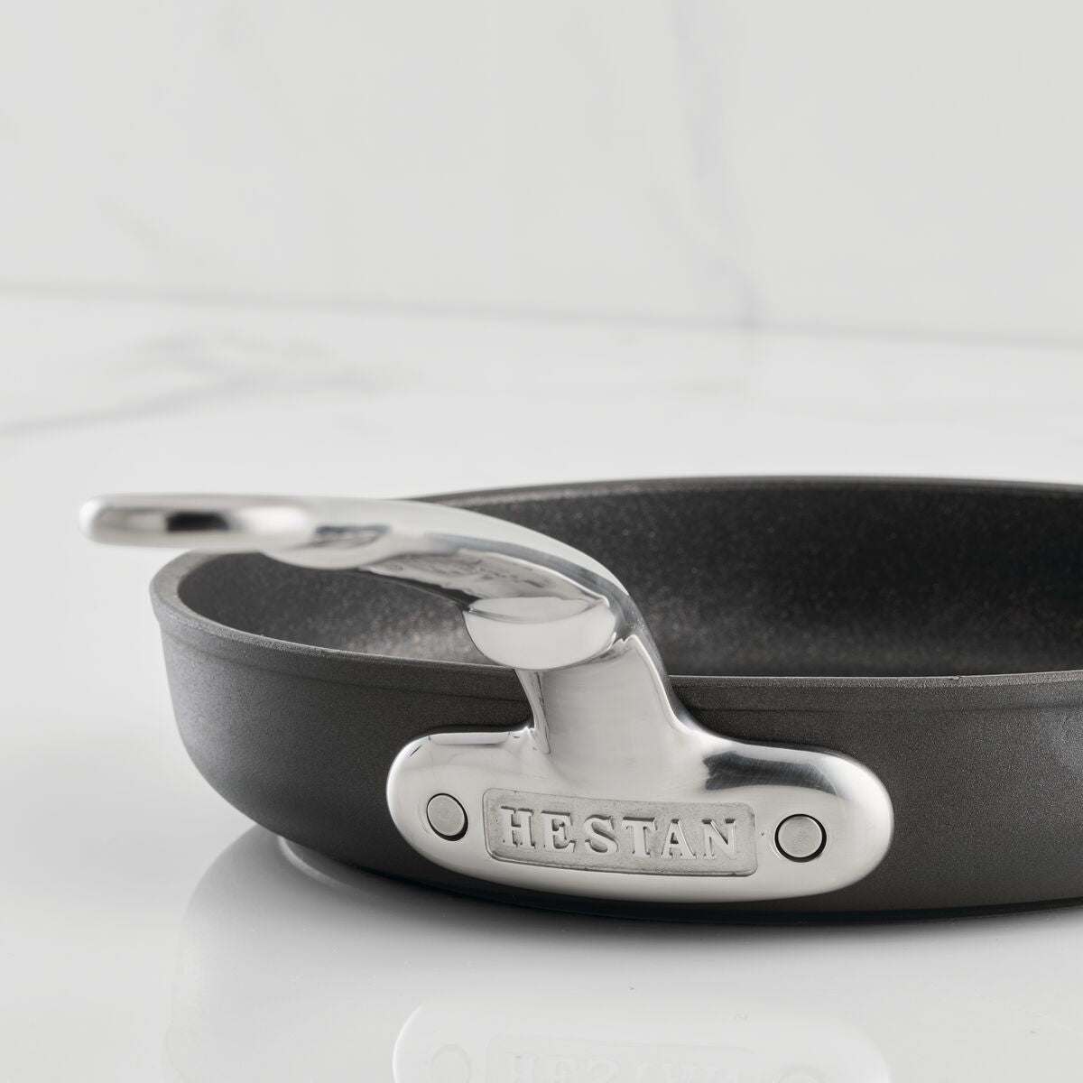 Hestan TITUM® Fusion 9.5" Nonstick Skillet – Hestan Culinary Canada